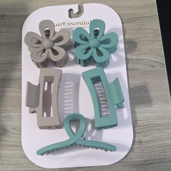 Essentials | Accessories | Essentials 5 Pc Hair Clip Set | Poshmark